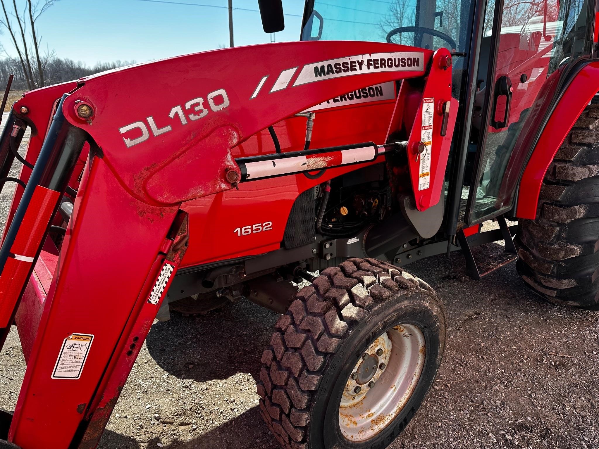 2012 Massey Ferguson 1652 Tractor w/Loader/Forks - AuctionsOntario.ca